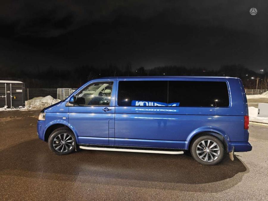 Zils Volkswagen Multivan 2015 Viļņa, ar dzinēja tilpumu 1.97 L un nobraukumu 295 tūkst. km par 14950 €, foto 11 vietnē AUTOMOTO.COM.LV