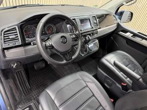 Zils Volkswagen Multivan 2015 Marijampole, ar dzinēja tilpumu 1.97 L un nobraukumu 229 tūkst. km par 23350 €, foto 3 vietnē AUTOMOTO.COM.LV