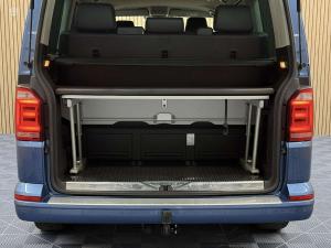Zils Volkswagen Multivan 2015 Marijampole, ar dzinēja tilpumu 1.97 L un nobraukumu 229 tūkst. km par 23350 €, foto 17 vietnē AUTOMOTO.COM.LV