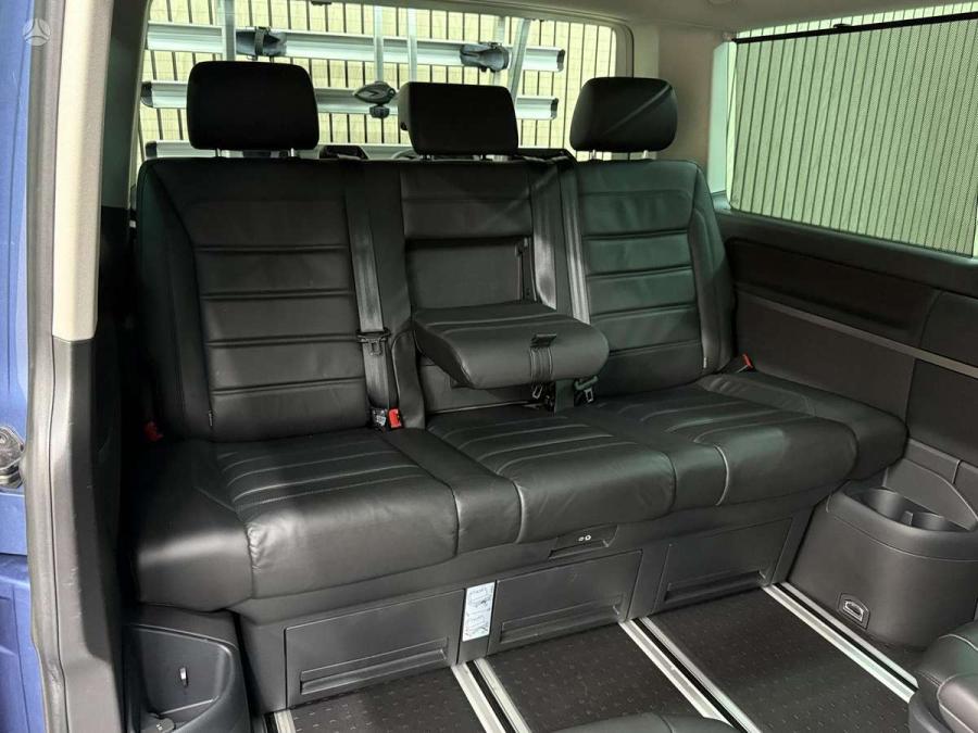Zils Volkswagen Multivan 2015 Marijampole, ar dzinēja tilpumu 1.97 L un nobraukumu 229 tūkst. km par 23350 €, foto 21 vietnē AUTOMOTO.COM.LV