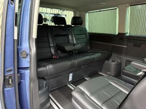 Zils Volkswagen Multivan 2015 Marijampole, ar dzinēja tilpumu 1.97 L un nobraukumu 229 tūkst. km par 23350 €, foto 22 vietnē AUTOMOTO.COM.LV