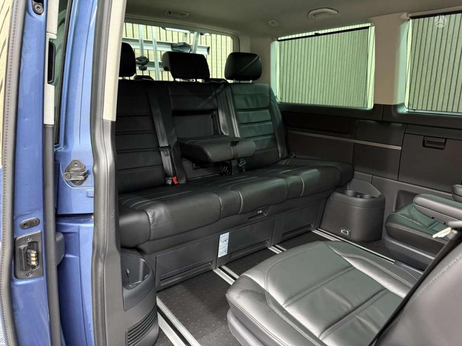 Zils Volkswagen Multivan 2015 Marijampole, ar dzinēja tilpumu 1.97 L un nobraukumu 229 tūkst. km par 23350 €, foto 22 vietnē AUTOMOTO.COM.LV