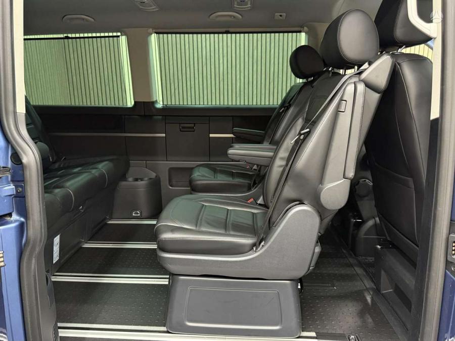 Zils Volkswagen Multivan 2015 Marijampole, ar dzinēja tilpumu 1.97 L un nobraukumu 229 tūkst. km par 23350 €, foto 25 vietnē AUTOMOTO.COM.LV