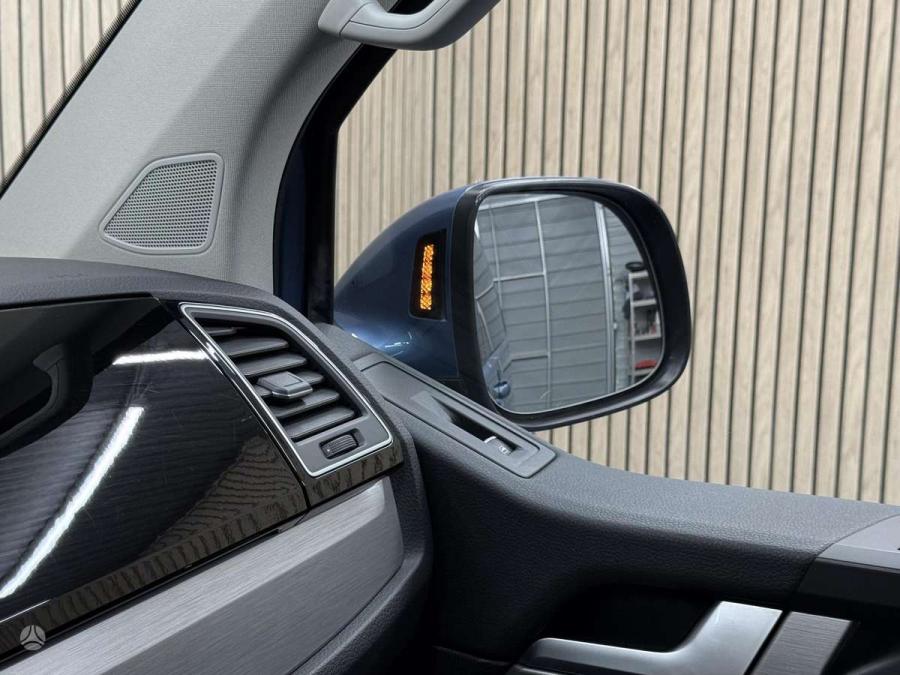 Zils Volkswagen Multivan 2015 Marijampole, ar dzinēja tilpumu 1.97 L un nobraukumu 229 tūkst. km par 23350 €, foto 40 vietnē AUTOMOTO.COM.LV