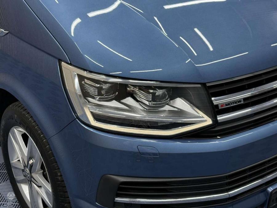 Zils Volkswagen Multivan 2015 Marijampole, ar dzinēja tilpumu 1.97 L un nobraukumu 229 tūkst. km par 23350 €, foto 42 vietnē AUTOMOTO.COM.LV