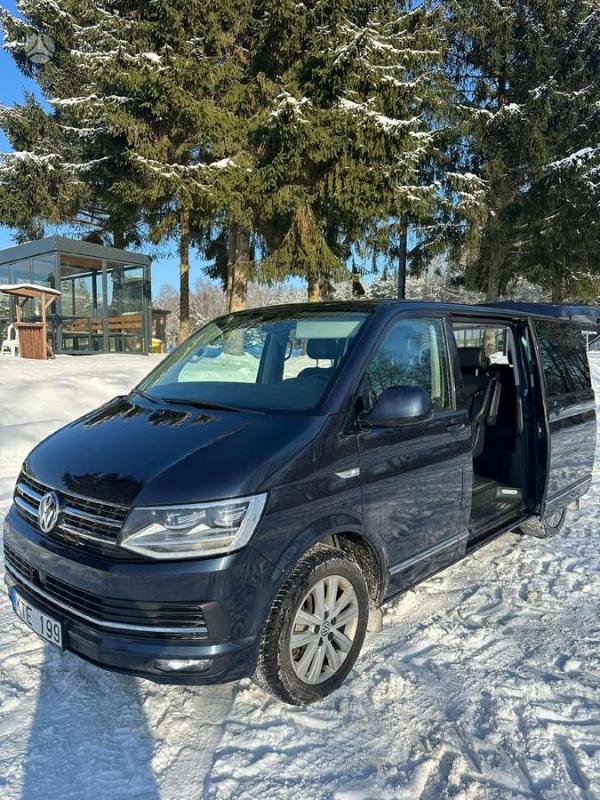 Zils Volkswagen Multivan 2018 Viļņa, ar dzinēja tilpumu 1.97 L un nobraukumu 268 tūkst. km par 29500 €, foto 10 vietnē AUTOMOTO.COM.LV