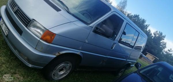 Zils Volkswagen Multivan 1994 Alīta, ar dzinēja tilpumu 2.40 L un nobraukumu 450 tūkst. km par 1350 €, foto 1 vietnē AUTOMOTO.COM.LV