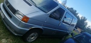 Zils Volkswagen Multivan 1994 Alīta, ar dzinēja tilpumu 2.40 L un nobraukumu 450 tūkst. km par 1350 €, foto  vietnē AUTOMOTO.COM.LV