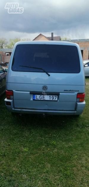 Blue Volkswagen Multivan 1994 in Alytus, with an engine capacity of 2.40 L and mileage of 450 thousand km for 1350 €, photo 6 on AUTOMOTO.COM.LV