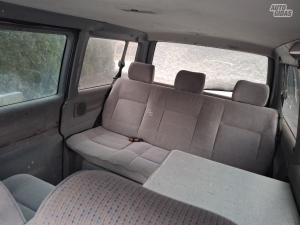 Blue Volkswagen Multivan 1994 in Alytus, with an engine capacity of 2.40 L and mileage of 450 thousand km for 1350 €, photo 8 on AUTOMOTO.COM.LV