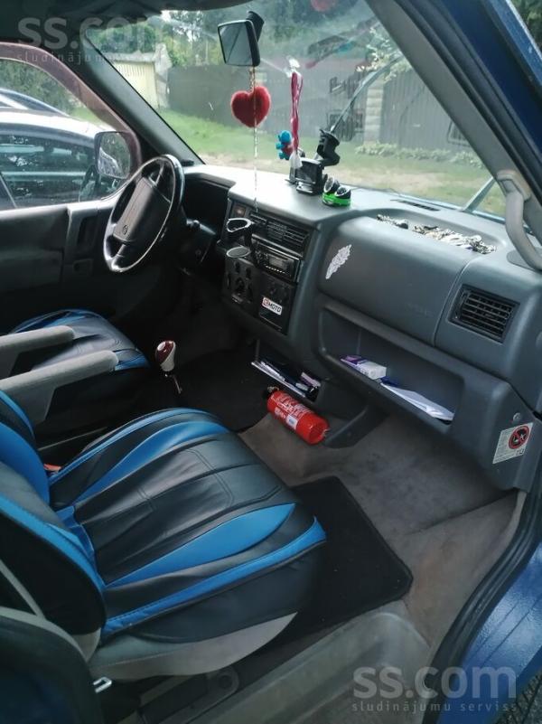 Zils Volkswagen Multivan 1996 Rīga, ar dzinēja tilpumu 2.50 L un nobraukumu 360 tūkst. km par 1900 €, foto 9 vietnē AUTOMOTO.COM.LV