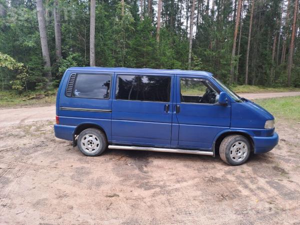 Синий Фольксваген Мультиван 1996 в Рига, объемом двигателя 2.50 л и пробегом 361 тыс. км за 2550 €, фото 5 на AUTOMOTO.COM.LV