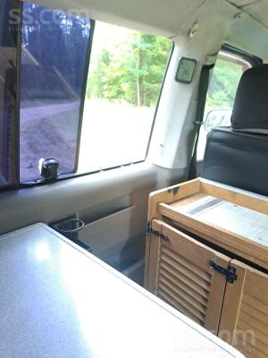 Zils Volkswagen Multivan 1996 Rīga, ar dzinēja tilpumu 2.50 L un nobraukumu 361 tūkst. km par 2550 €, foto 16 vietnē AUTOMOTO.COM.LV