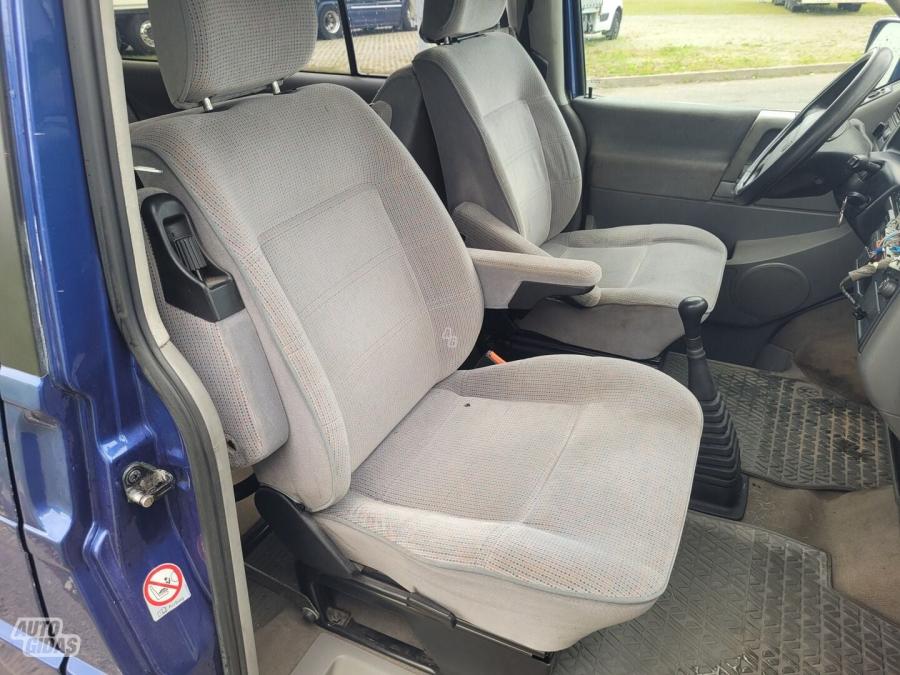 Blue Volkswagen Multivan 1998 in Vilnius, with an engine capacity of 2.50 L and mileage of 346 thousand km for 4650 €, photo 10 on AUTOMOTO.COM.LV