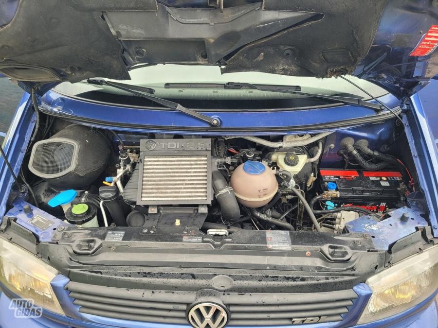 Blue Volkswagen Multivan 1998 in Vilnius, with an engine capacity of 2.50 L and mileage of 346 thousand km for 4650 €, photo 25 on AUTOMOTO.COM.LV