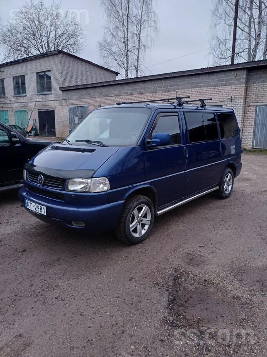 Blue Volkswagen Multivan 1999 in Aizkraukle, with an engine capacity of 2.50 L and mileage of 612 thousand km for 3700 €, photo 1 on AUTOMOTO.COM.LV