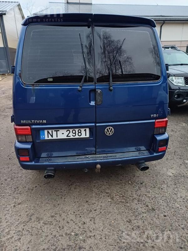 Zils Volkswagen Multivan 1999 Aizkraukle, ar dzinēja tilpumu 2.50 L un nobraukumu 612 tūkst. km par 3700 €, foto 3 vietnē AUTOMOTO.COM.LV