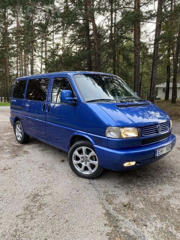 Zils Volkswagen Multivan 1999 Rīga, ar dzinēja tilpumu 2.50 L un nobraukumu 236 tūkst. km par 12800 €, foto 2 vietnē AUTOMOTO.COM.LV