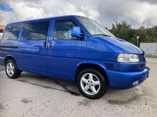Zils Volkswagen Multivan 1999 Rīga, ar dzinēja tilpumu 2.50 L un nobraukumu 333 tūkst. km par 5550 €, foto 1 vietnē AUTOMOTO.COM.LV