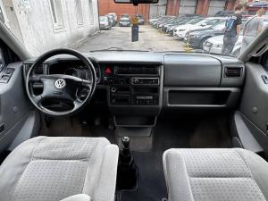 Zils Volkswagen Multivan 2000 Daugavpils, ar dzinēja tilpumu 2.50 L un nobraukumu 326 tūkst. km par 5270 €, foto 12 vietnē AUTOMOTO.COM.LV
