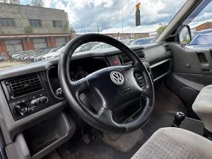 Zils Volkswagen Multivan 2000 Daugavpils, ar dzinēja tilpumu 2.50 L un nobraukumu 326 tūkst. km par 5270 €, foto 14 vietnē AUTOMOTO.COM.LV