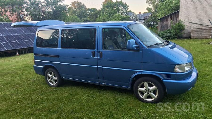 Blue Volkswagen Multivan 2001 in Jurmala, with an engine capacity of 2.50 L and mileage of 500 thousand km for 7000 €, photo 1 on AUTOMOTO.COM.LV