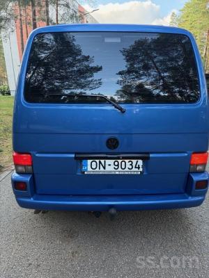 Blue Volkswagen Multivan 2001 in Riga, with an engine capacity of 2.50 L and mileage of 446 thousand km for 7200 €, photo 16 on AUTOMOTO.COM.LV