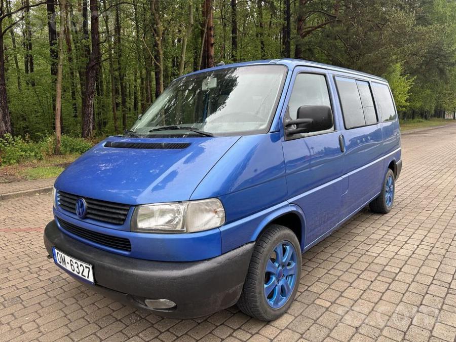 Синий Фольксваген Мультиван 2002 в Рига, объемом двигателя 2.50 л и пробегом 502 тыс. км за 6100 €, фото 4 на AUTOMOTO.COM.LV