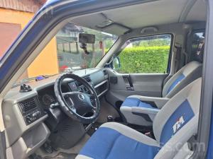 Zils Volkswagen Multivan 2002 Rīga, ar dzinēja tilpumu 2.50 L un nobraukumu 460 tūkst. km par 7500 €, foto 10 vietnē AUTOMOTO.COM.LV