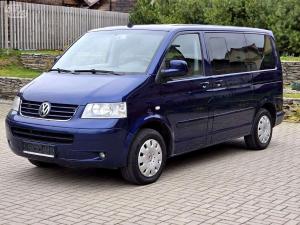 Zils Volkswagen Multivan 2003 Viļņa, ar dzinēja tilpumu 2.50 L un nobraukumu 333 tūkst. km par 7450 €, foto 14 vietnē AUTOMOTO.COM.LV