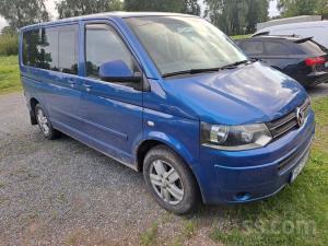 Blue Volkswagen Multivan 2003 in Valmiera, with an engine capacity of 2.50 L and mileage of 500 thousand km for 5500 €, photo 3 on AUTOMOTO.COM.LV