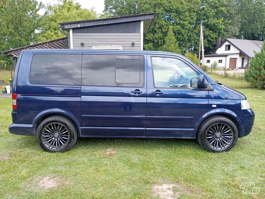Blue Volkswagen Multivan 2004 in Jurbarkas, with an engine capacity of 2.50 L and mileage of 360 thousand km for 3600 €, photo 3 on AUTOMOTO.COM.LV