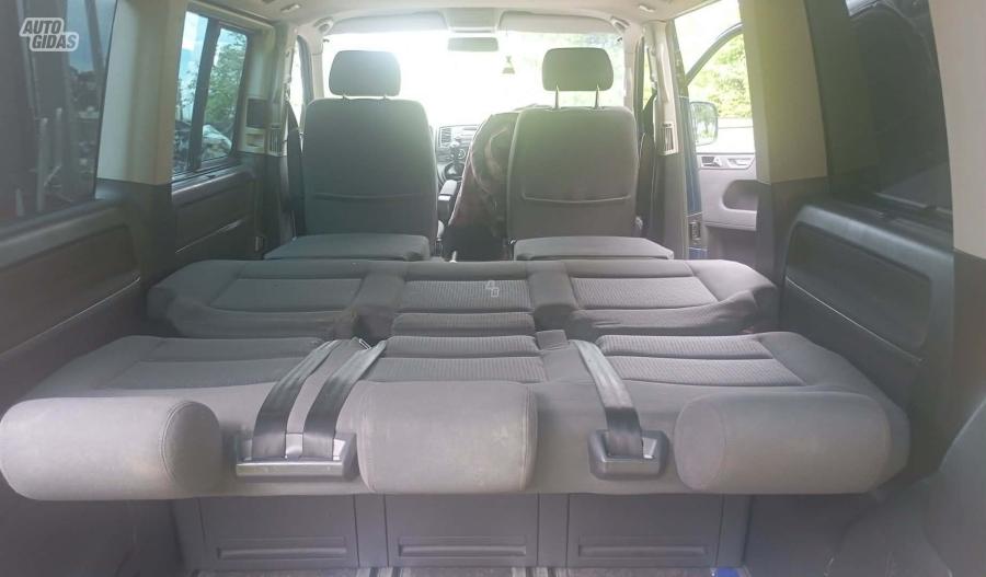 Blue Volkswagen Multivan 2004 in Jurbarkas, with an engine capacity of 2.50 L and mileage of 360 thousand km for 3600 €, photo 10 on AUTOMOTO.COM.LV