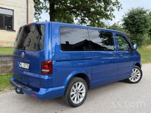 Blue Volkswagen Multivan 2005 in Valmiera, with an engine capacity of 2.50 L and mileage of 267 thousand km for 6350 €, photo 11 on AUTOMOTO.COM.LV