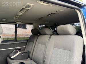 Blue Volkswagen Multivan 2005 in Valmiera, with an engine capacity of 2.50 L and mileage of 267 thousand km for 6350 €, photo 15 on AUTOMOTO.COM.LV