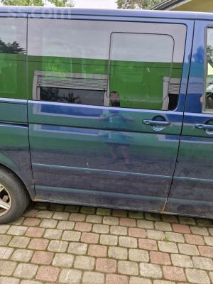 Zils Volkswagen Multivan 2007 Rīga, ar dzinēja tilpumu 2.50 L un nobraukumu 382 tūkst. km par 3900 €, foto 7 vietnē AUTOMOTO.COM.LV