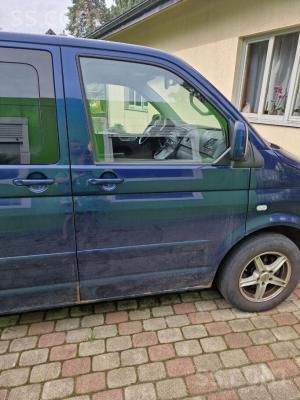 Zils Volkswagen Multivan 2007 Rīga, ar dzinēja tilpumu 2.50 L un nobraukumu 382 tūkst. km par 3900 €, foto 8 vietnē AUTOMOTO.COM.LV