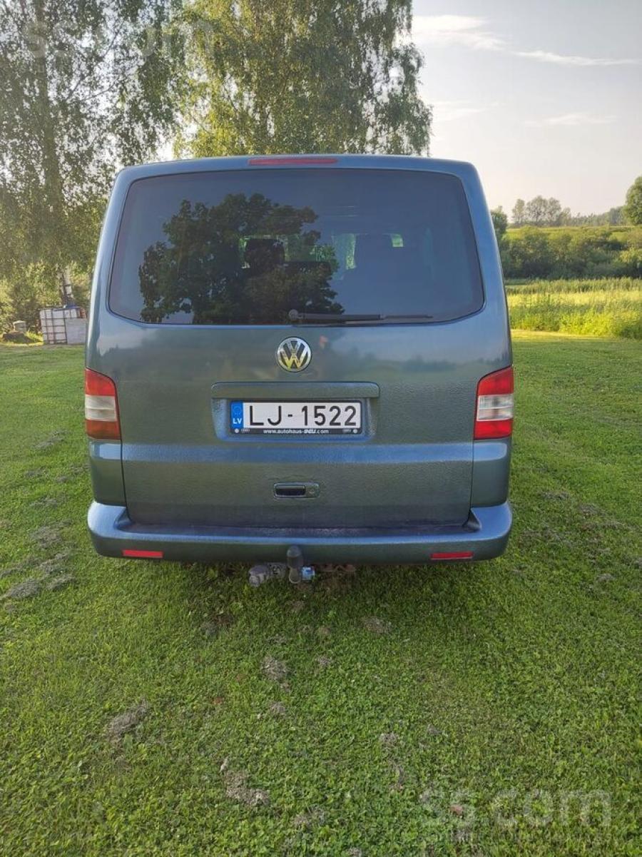 Zils Volkswagen Multivan 2007 Jēkabpils, ar dzinēja tilpumu 1.90 L un nobraukumu 350 tūkst. km par 4500 €, foto 4 vietnē AUTOMOTO.COM.LV