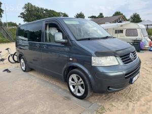 Zils Volkswagen Multivan 2007 Rīga, ar dzinēja tilpumu 1.90 L un nobraukumu 258 tūkst. km par 8900 €, foto 4 vietnē AUTOMOTO.COM.LV