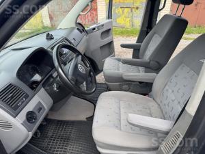 Zils Volkswagen Multivan 2007 Rīga, ar dzinēja tilpumu 1.90 L un nobraukumu 258 tūkst. km par 8900 €, foto 7 vietnē AUTOMOTO.COM.LV