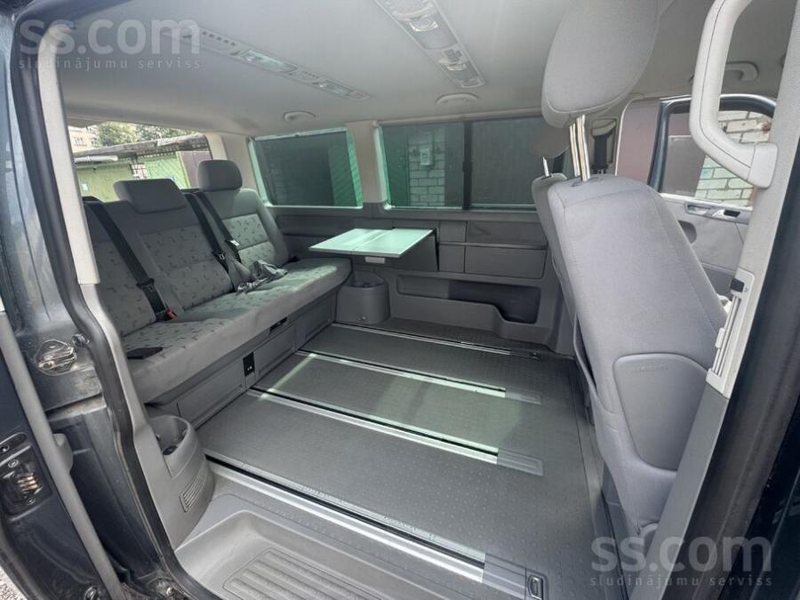Zils Volkswagen Multivan 2007 Rīga, ar dzinēja tilpumu 1.90 L un nobraukumu 258 tūkst. km par 8900 €, foto 9 vietnē AUTOMOTO.COM.LV