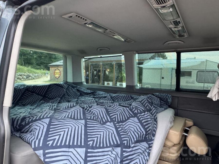 Zils Volkswagen Multivan 2007 Rīga, ar dzinēja tilpumu 1.90 L un nobraukumu 258 tūkst. km par 8900 €, foto 10 vietnē AUTOMOTO.COM.LV
