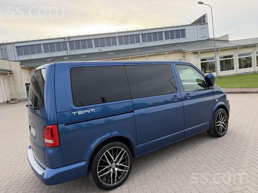 Blue Volkswagen Multivan 2011 in Ludza, with an engine capacity of 2.00 L and mileage of 0 thousand km for 17500 €, photo 15 on AUTOMOTO.COM.LV