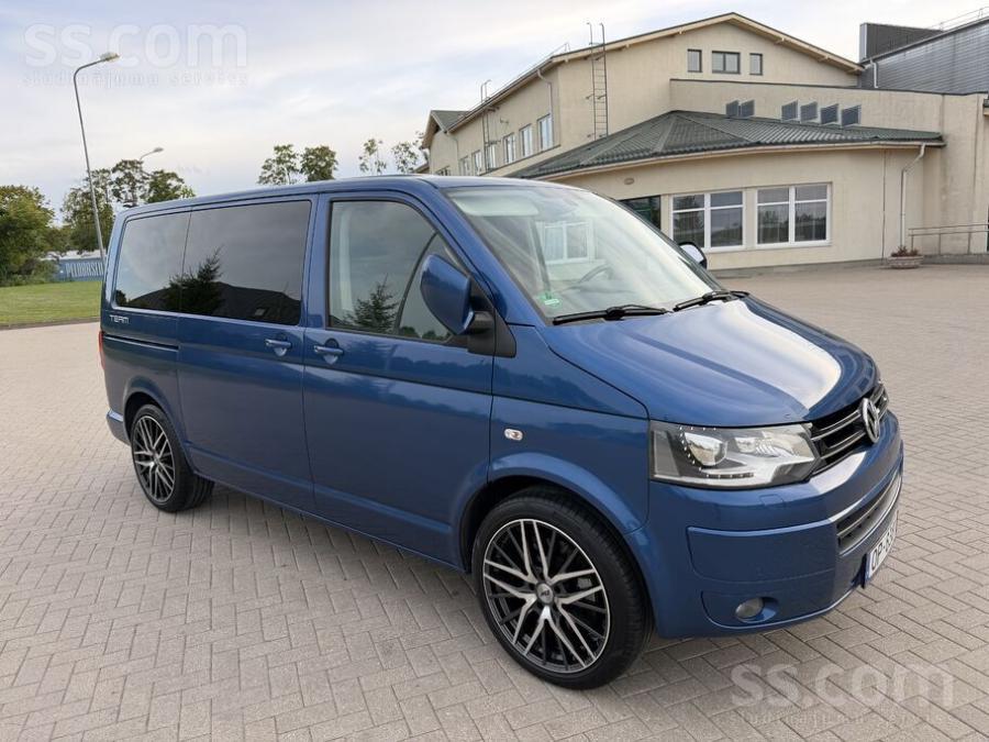 Blue Volkswagen Multivan 2011 in Ludza, with an engine capacity of 2.00 L and mileage of 0 thousand km for 17500 €, photo 16 on AUTOMOTO.COM.LV
