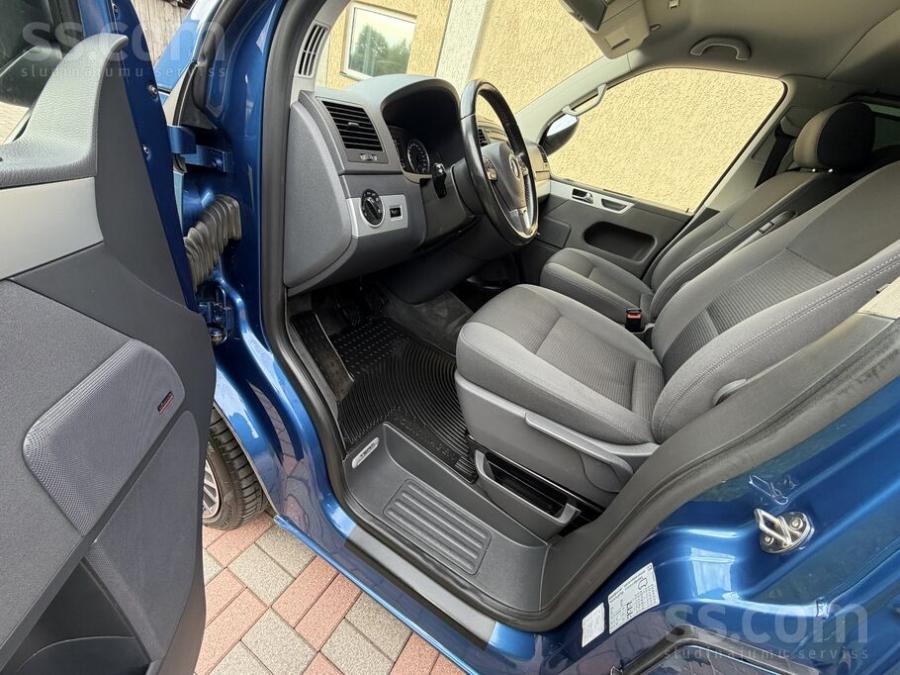 Blue Volkswagen Multivan 2011 in Ludza, with an engine capacity of 2.00 L and mileage of 0 thousand km for 17500 €, photo 27 on AUTOMOTO.COM.LV