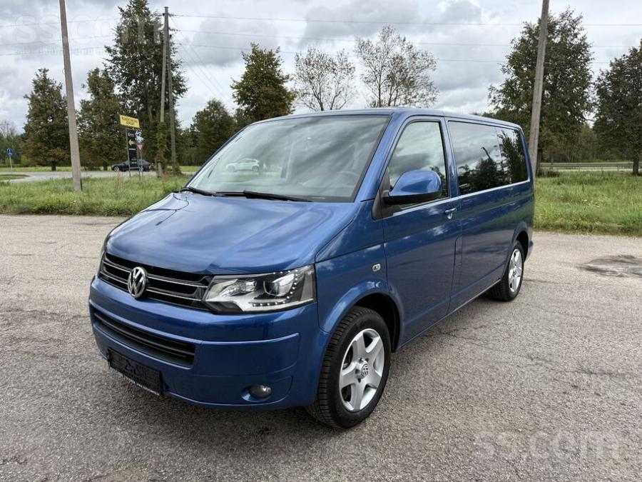 Blue Volkswagen Multivan 2014 in Ogre, with an engine capacity of 2.00 L and mileage of 269 thousand km for 14799 €, photo 1 on AUTOMOTO.COM.LV