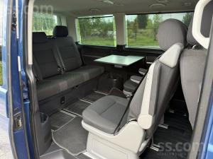 Blue Volkswagen Multivan 2014 in Ogre, with an engine capacity of 2.00 L and mileage of 269 thousand km for 14799 €, photo 17 on AUTOMOTO.COM.LV