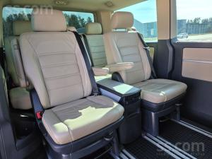 Zils Volkswagen Multivan 2016 Valmiera, ar dzinēja tilpumu 2.00 L un nobraukumu 253 tūkst. km par 21500 €, foto 6 vietnē AUTOMOTO.COM.LV