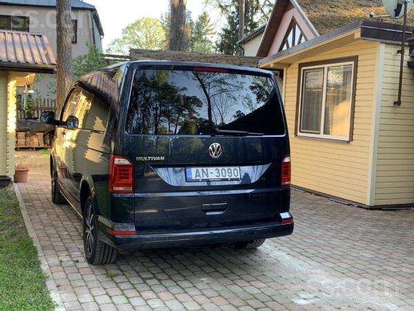Blue Volkswagen Multivan 2019 in Riga, with an engine capacity of 2.00 L and mileage of 187 thousand km for 25050 €, photo 5 on AUTOMOTO.COM.LV