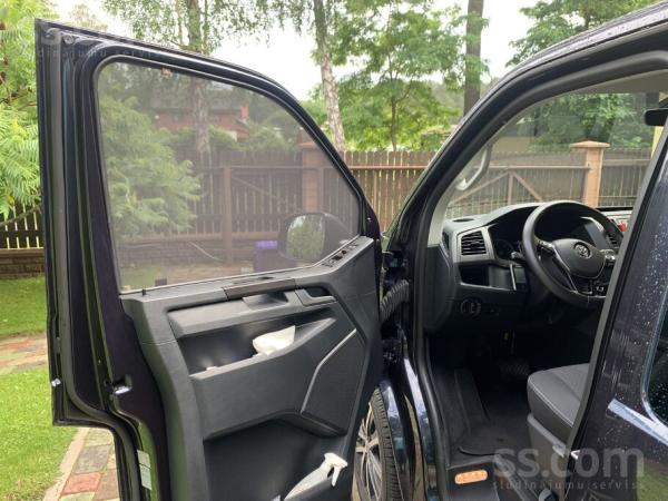 Blue Volkswagen Multivan 2019 in Riga, with an engine capacity of 2.00 L and mileage of 187 thousand km for 25050 €, photo 6 on AUTOMOTO.COM.LV